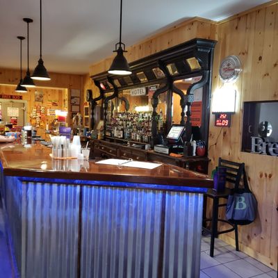 MILLHEIM HOTEL - Updated January 2025 - 18 Photos - 112 W Main St ...