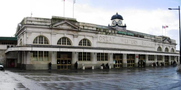 CARDIFF CENTRAL RAILWAY STATION - Updated July 2025 - 40 Photos & 42 ...