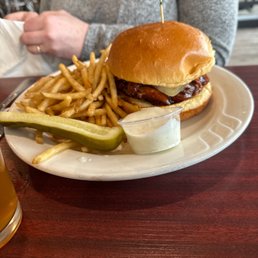 SILVER PEAK GRILL & TAPROOM - Updated December 2025 - 466 Photos & 489 ...