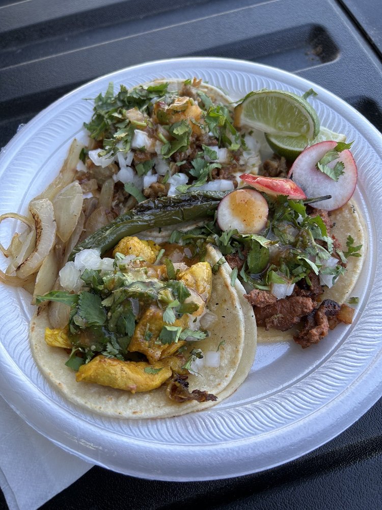 TRES HERMANOS TACO TRUCK - Updated February 2025 - 53 Photos & 105 ...