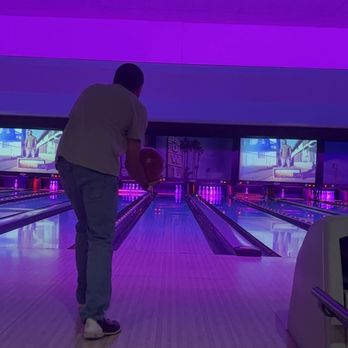 CONCOURSE BOWLING CENTER - Updated December 2025 - 348 Photos & 580 ...