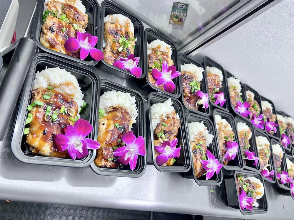 UCE KITCHEN - Updated December 2025 - 19 Photos - 201 N Forest Ave ...