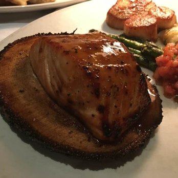 J GILBERTS WOOD FIRED STEAKS & SEAFOOD - Updated December 2024 - 1450 ...