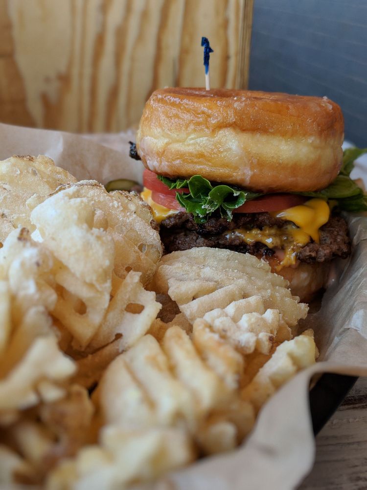 LUTHER BURGER - 182 Photos & 251 Reviews - Burgers - 1931 Huguenot Rd ...