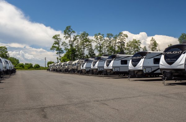 BLUE COMPASS RV - LATHAM - Updated September 2025 - 60 Photos & 191 ...