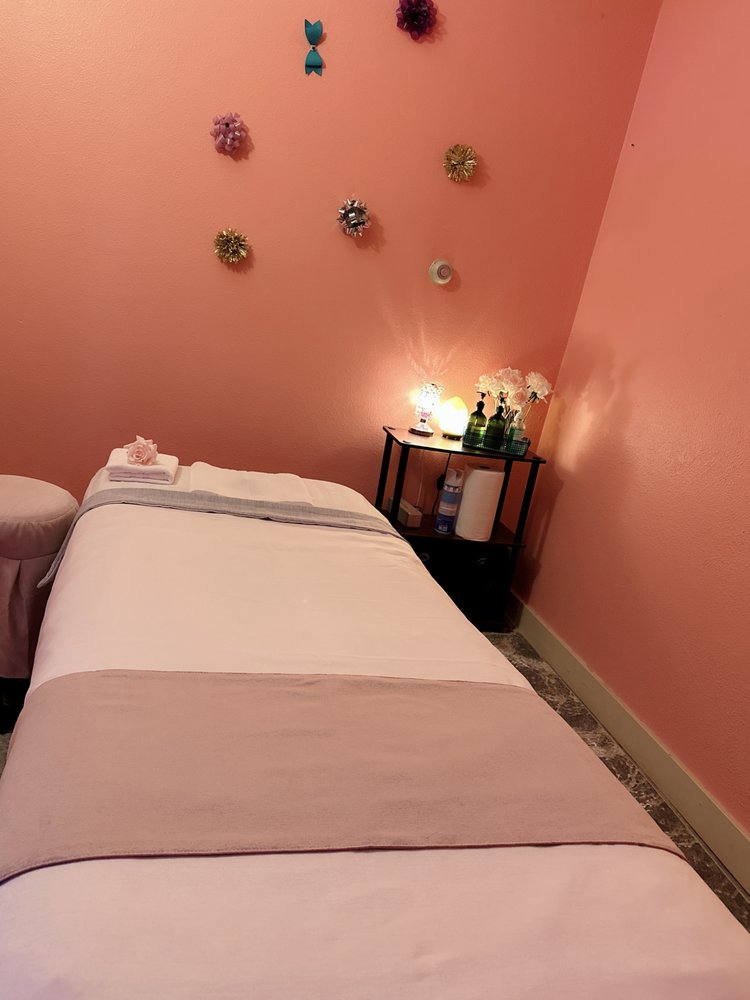 AROMA MASSAGE SPA - Updated December 2025 - 46 Photos & 16 Reviews ...