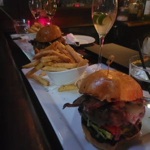 SASSAFRAS BAR - 257 Photos & 368 Reviews - 48 S 2nd St, Philadelphia ...