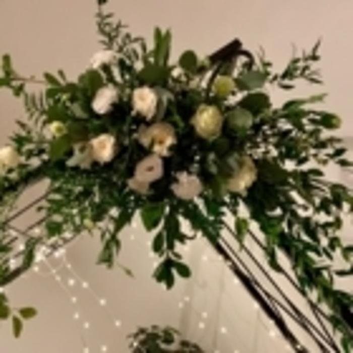 LO’S FLORIST - Updated October 2025 - 224 Photos - 124B 2nd Avenue N ...