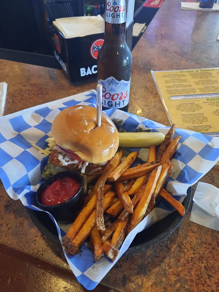 GAME TIME SPORTS BAR & GRILL - Updated June 2026 - 12 Photos - 136 E ...
