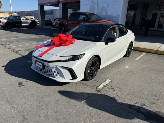 FREEWAY TOYOTA OF GILROY - Updated December 2025 - 50 Photos & 204 ...