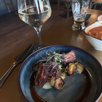 THE RIDGE ROOM - Updated July 2025 - 136 Photos & 66 Reviews - 1884 ...