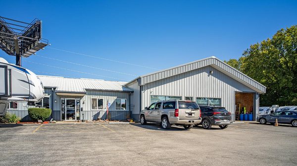 KUNES RV - Updated October 2025 - W7419 E Tyranena Park Rd, Lake Mills ...