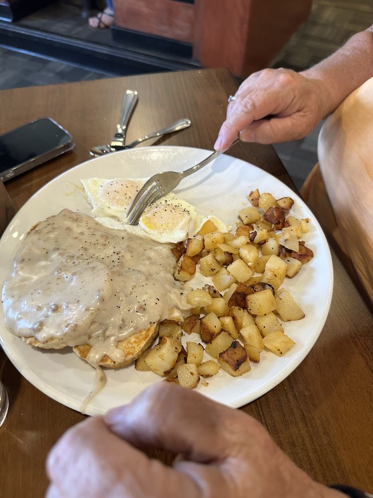 CAFÉ CON CREMA - 17 Photos & 11 Reviews - 2581 Packerland Dr, Green Bay ...