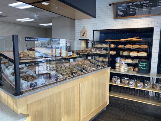 BREADSMITH - 56 Photos & 71 Reviews - 10355 N La Cañada Dr, Oro Valley ...