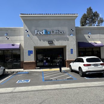 FEDEX OFFICE PRINT & SHIP CENTER - Updated July 2025 - 55 Photos & 191 ...