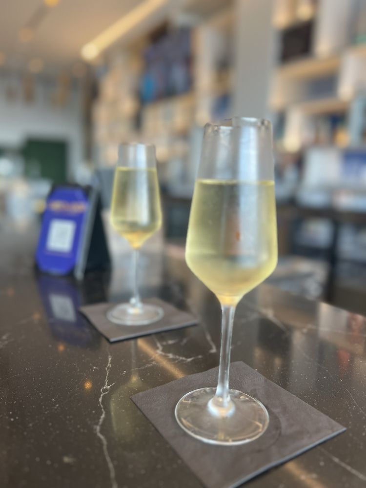 DREAM BAR - Updated December 2025 - 1 American Dream Way, East ...