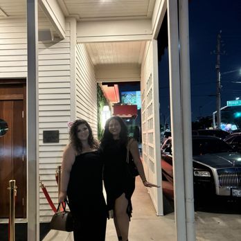 DRAKE’S HOLLYWOOD - Updated November 2024 - 175 Photos & 47 Reviews ...