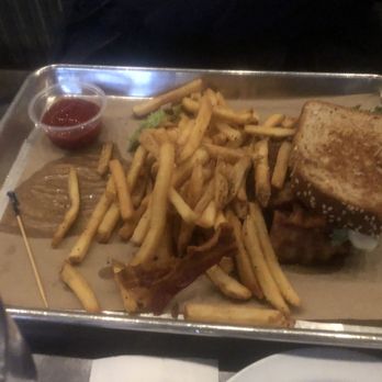 SAUCED WING BAR - Updated December 2025 - 264 Photos & 285 Reviews ...