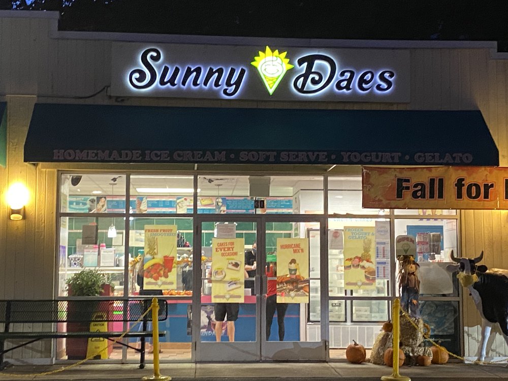 SUNNY DAES - Updated September 2024 - 11 Photos & 41 Reviews - 30 Riverside Ave, Westport ...