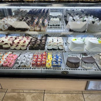CALANDRA’S ITALIAN & FRENCH BAKERY - Updated August 2025 - 210 Photos ...