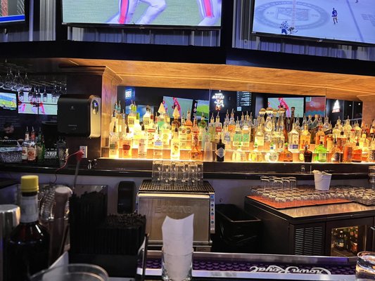 KNOCKOUT SPORTS BAR - Updated October 2025 - 36 Photos & 21 Reviews ...