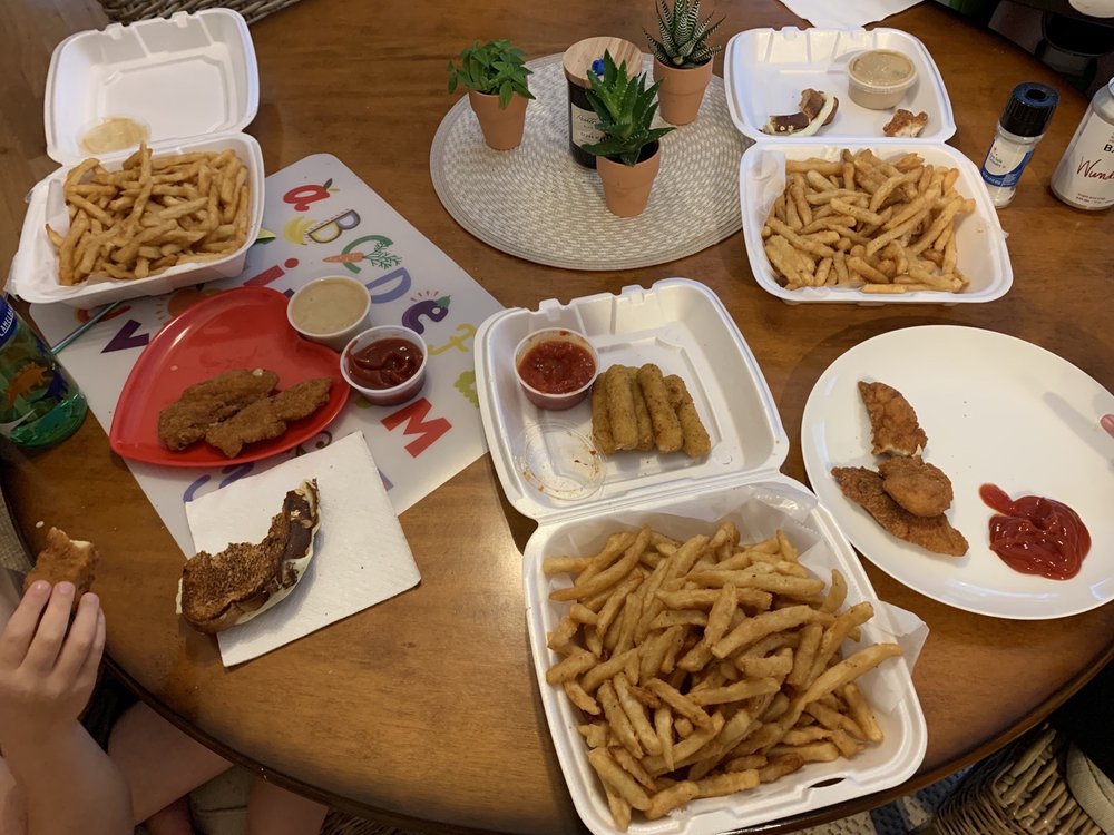 BLUE MOON PIZZERIA - Updated August 2024 - 46 Reviews - 707 Main St ...