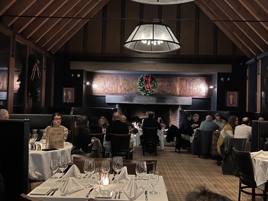 ROOTS OCEAN PRIME - Updated October 2025 - 207 Photos & 167 Reviews ...