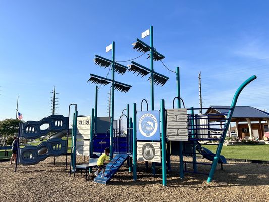 SOUNDSIDE PARK - Updated May 2026 - 34 Photos - 517 Roland Ave, Surf ...