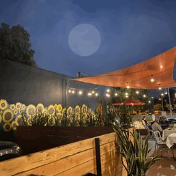 GINDI THAI - Updated January 2026 - 561 Photos & 700 Reviews - 4017 W ...