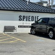 SPIEDIE AND RIB PIT - 206 Photos & 347 Reviews - 1268 Upper Front St ...
