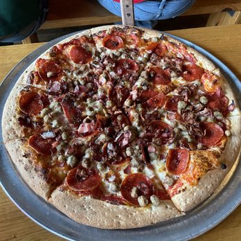AVIATOR PIZZA & DRAFTHOUSE - Updated June 2025 - 178 Photos & 297 ...