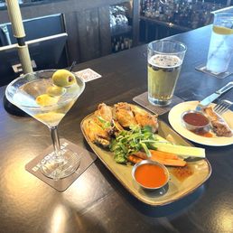 TAVERN IN THE SQUARE - Updated August 2025 - 65 Photos & 87 Reviews ...