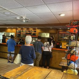 PIERCE’S PITT BAR-B-QUE - Updated August 2024 - 495 Photos & 986 ...