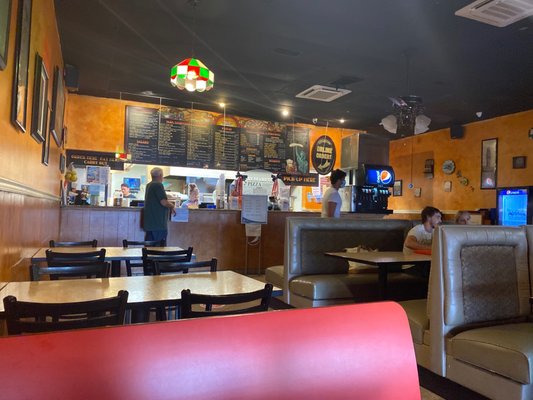 ELIZABETH PIZZA - Updated August 2024 - 20 Reviews - 640 S Van Buren Rd ...