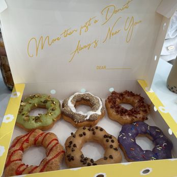 MOCHINUT - Updated October 2025 - 187 Photos & 42 Reviews - 11757 Beach ...