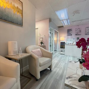 SKINNEY MEDSPA - Updated May 2024 - 42 Photos & 143 Reviews - 125 5th ...