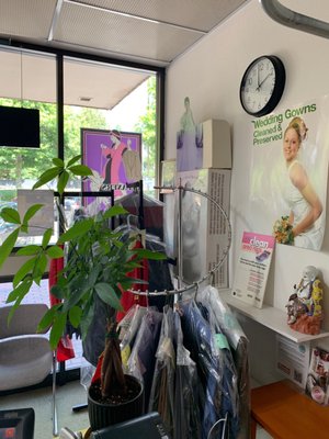 MV CLEANERS & ALTERATIONS - Updated October 2025 - 29 Reviews - 14410 ...