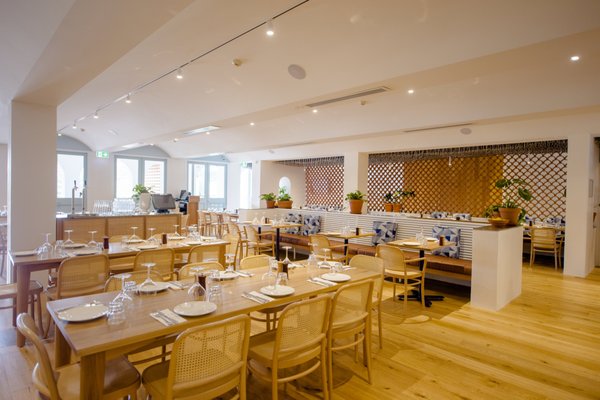 THE GREEK CLUB - Updated December 2025 - 34 Photos - 29 Edmondstone St ...