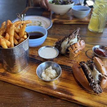 FINCH - Updated August 2024 - 1005 Photos & 765 Reviews - 32395 Clinton ...