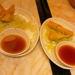 RED 8 - Updated January 2026 - 530 Photos & 176 Reviews - 1 Broadway ...