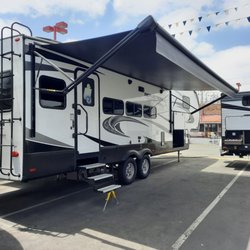 MIKE THOMPSON’S RV SUPERSTORES - 143 Photos & 528 Reviews - 902 Rv ...
