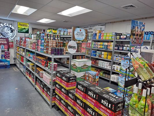 SYRACUSE BEER DEPOT - Updated May 2026 - 102 Headson Dr, Syracuse, New ...