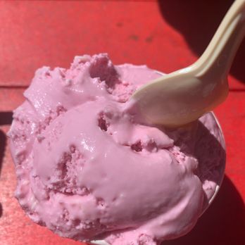 LITTLE RED BARN ICE CREAM CAFE - Updated July 2024 - 101 Photos & 146 ...