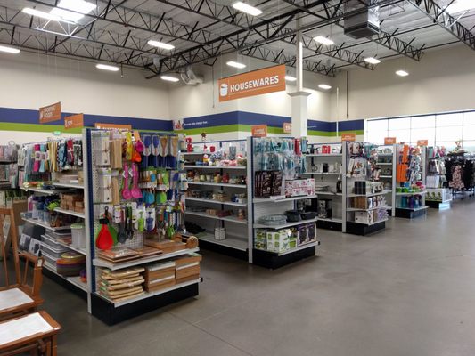 MONROE GOODWILL - Updated December 2025 - 30 Photos & 51 Reviews ...