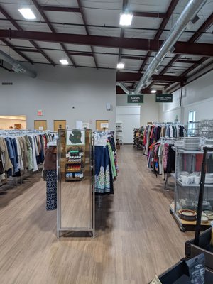 NORTH KENT CONNECT - Updated May 2026 - 10 Photos - 10075 Northland Dr ...