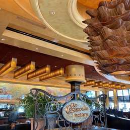 THE CHEESECAKE FACTORY - Updated June 2025 - 715 Photos & 727 Reviews ...
