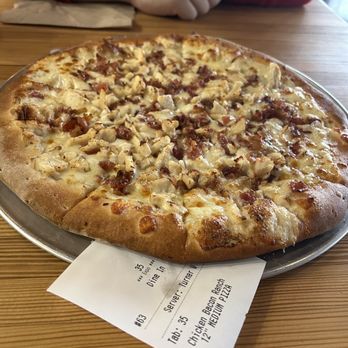 AVIATOR PIZZA & DRAFTHOUSE - Updated July 2024 - 161 Photos & 222 ...