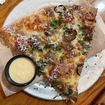 RIIP BEER & PIZZERIA - Updated May 2024 - 531 Photos & 445 Reviews ...