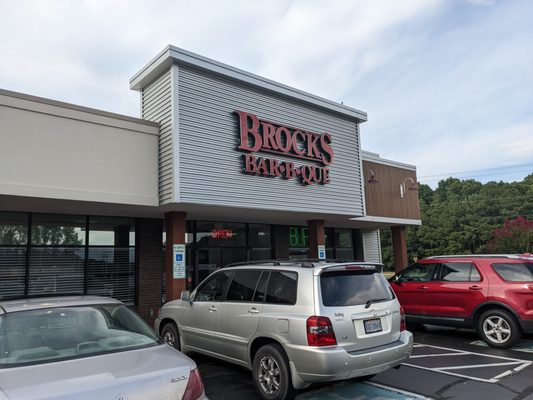 BROCK’S BAR-B-QUE - Updated January 2026 - 77 Photos & 104 Reviews ...