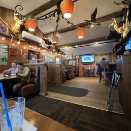 FLYING GOOSE BREW PUB & GRILLE - Updated January 2026 - 197 Photos ...